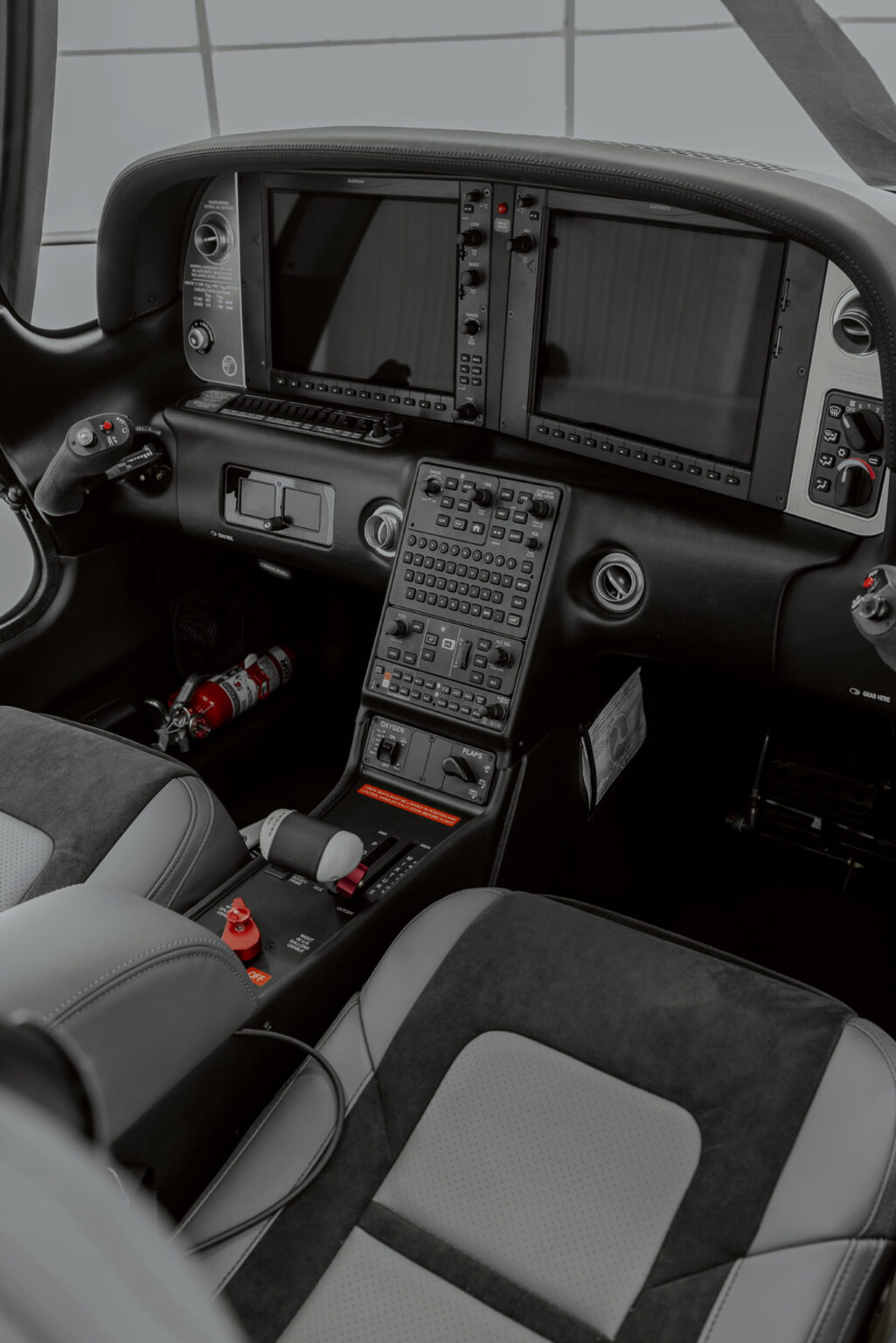 Cirrus SR22T - Charter Jet Transport